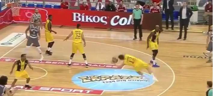 Όταν ο θρυλικός Μπουφόν αποθέωσε τον Λαρεντζάκη! | EMO.gr