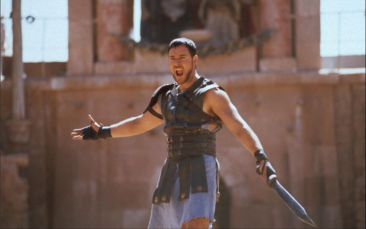 Predator, Gladiator και ένα ταξί να φύγει | EMO.gr